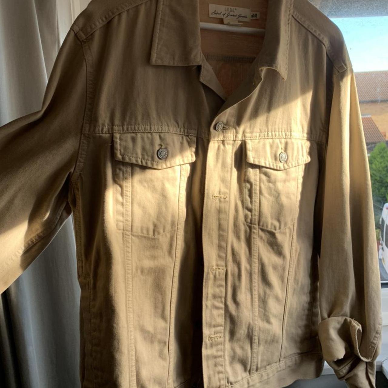 Unisex oversized beige denim jacket - size L Hardly... - Depop