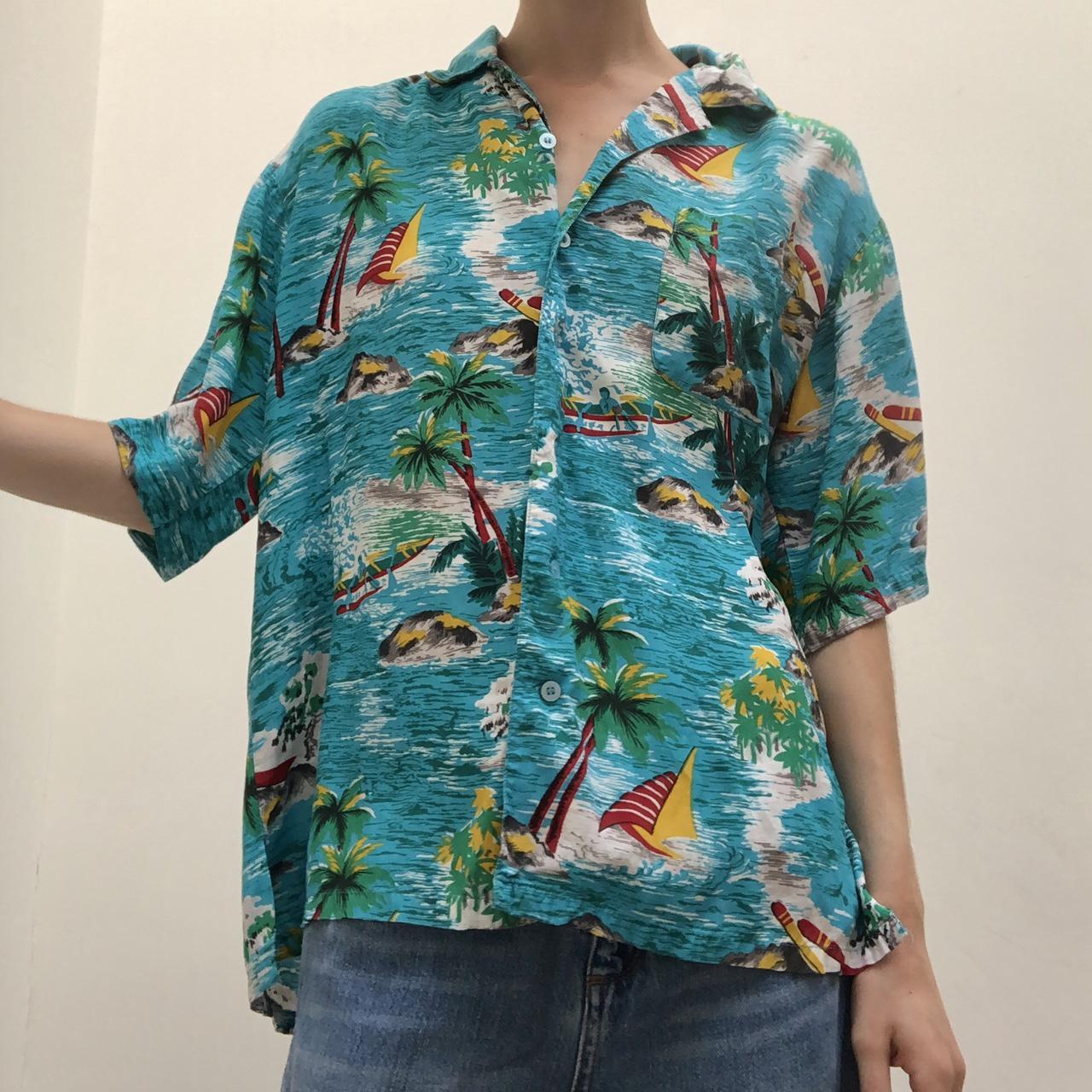 Amazing Hawaiian shirt 🌺 vintage but in perfect... - Depop