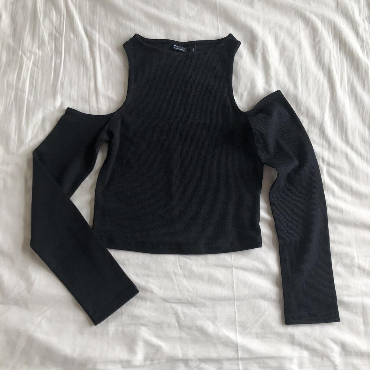 ASOS Design Black Cropped Long Sleeve Top with cold... - Depop