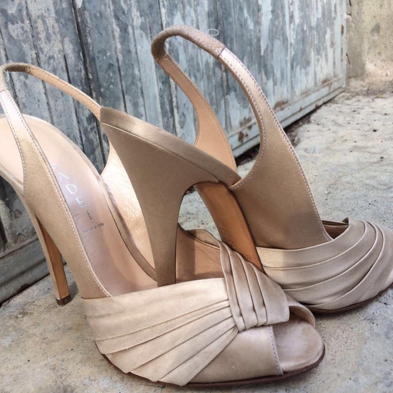 Scarpe Casadei n•40 in raso, color champagne.... - Depop