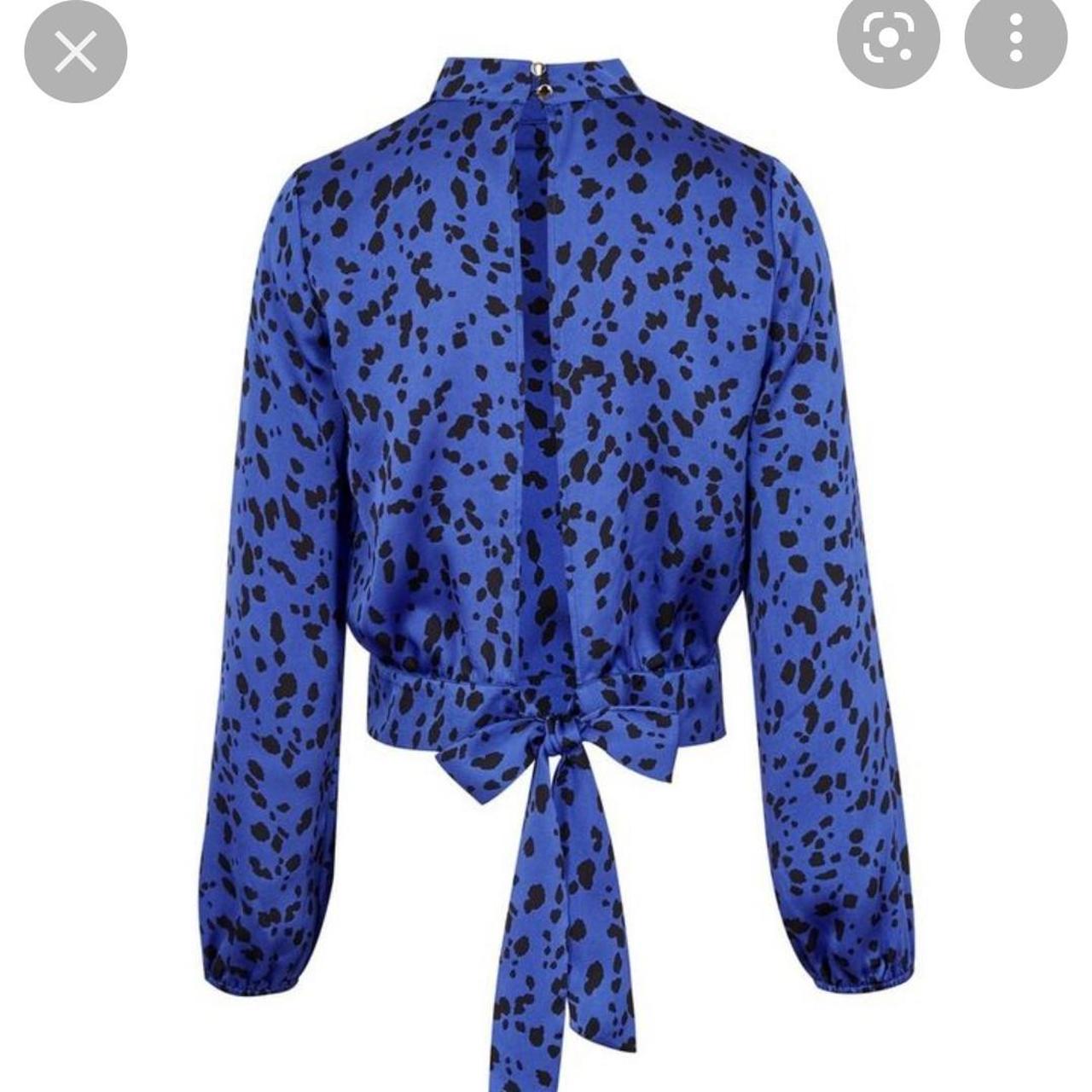 New Look Women's Blue and Navy Crop-top | Depop