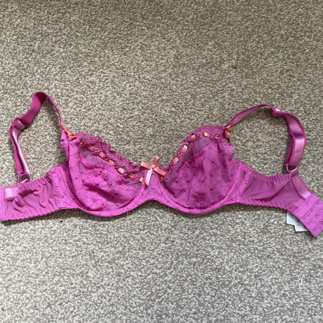 pink curvy kate 28ff bra used but loved - Depop