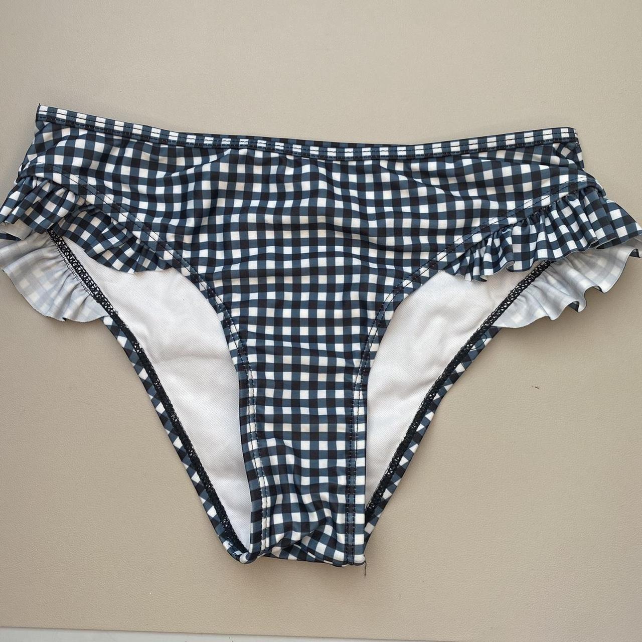 Women's Navy and White Bikini-and-tankini-bottoms | Depop