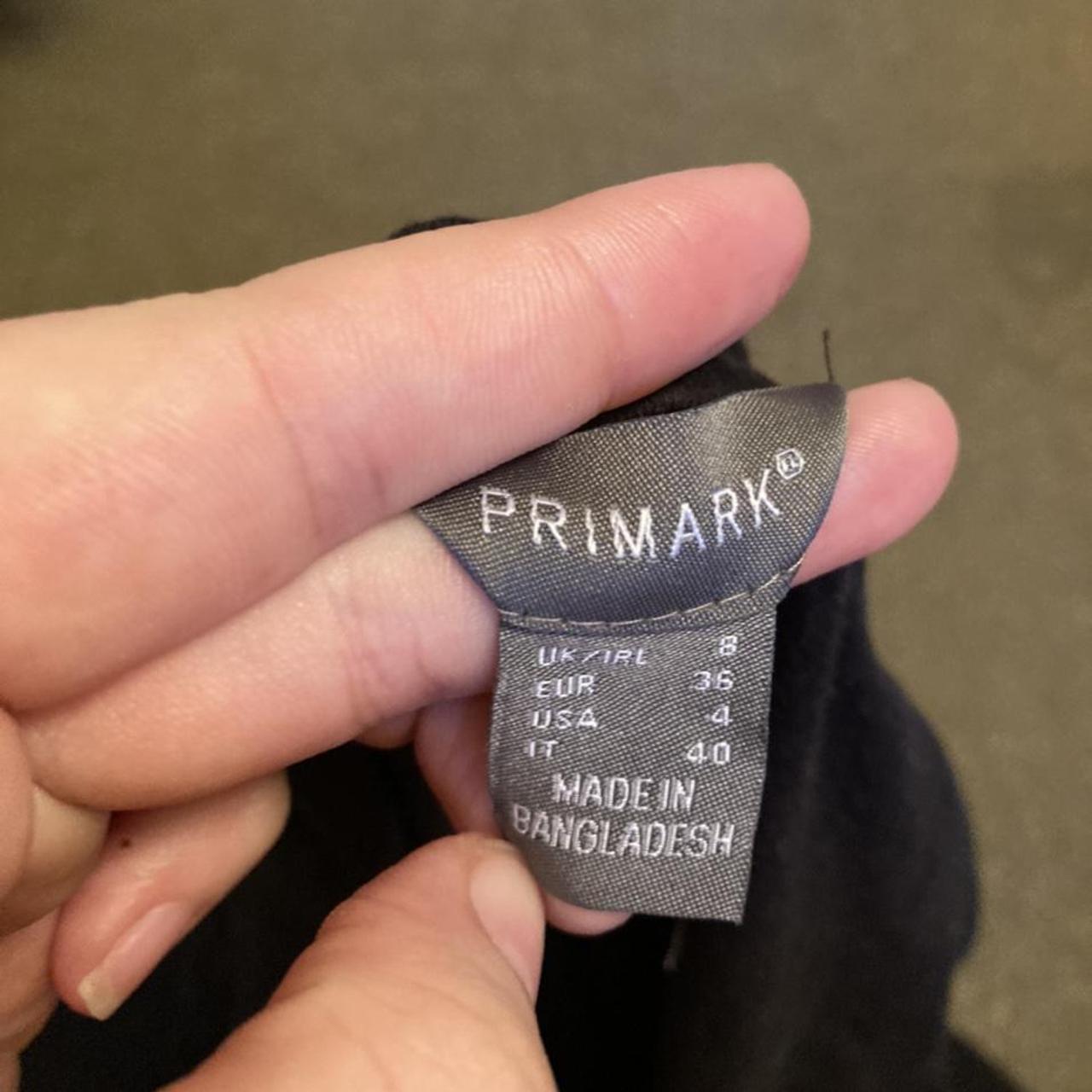 Black primark cropped tshirt #black #tshirt #cropped - Depop