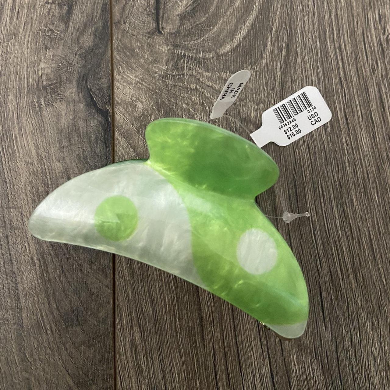 Urban Outfitters Ying Yang Claw Clip Never Used Depop