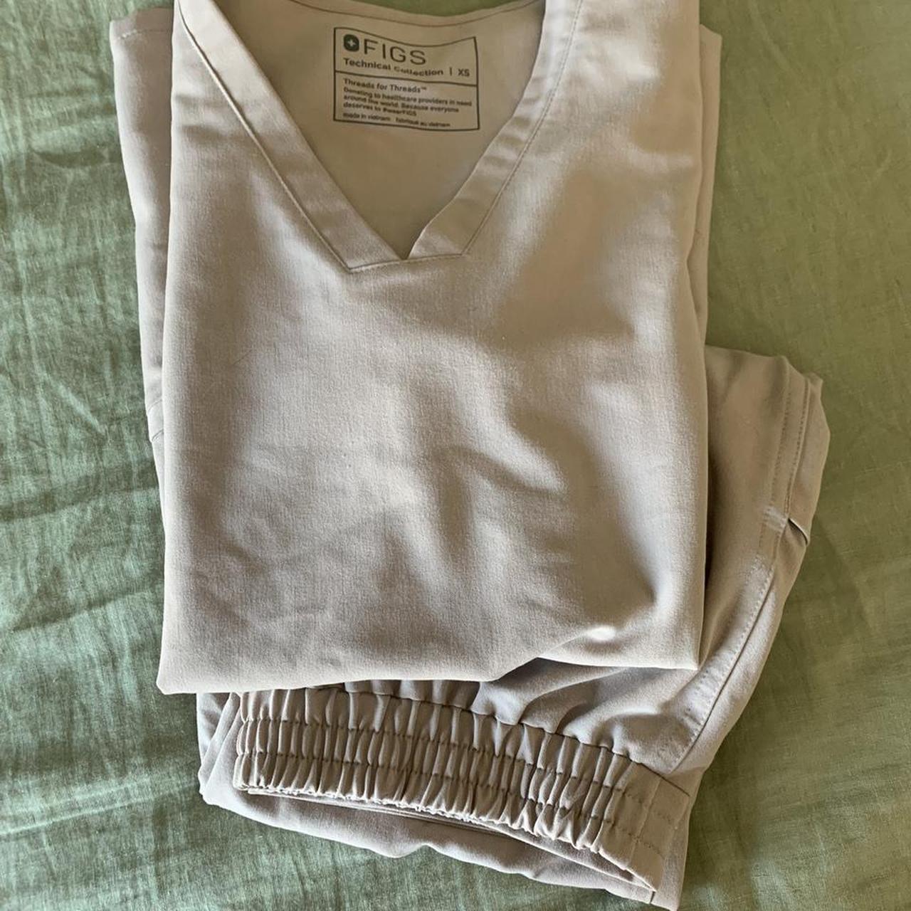 Figs Scrubs (Boulder) XS 2-pocket scrub top, XS... - Depop