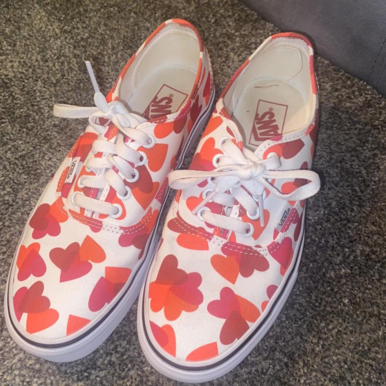 Love heart old skool vans Size 6 Never worn - Depop