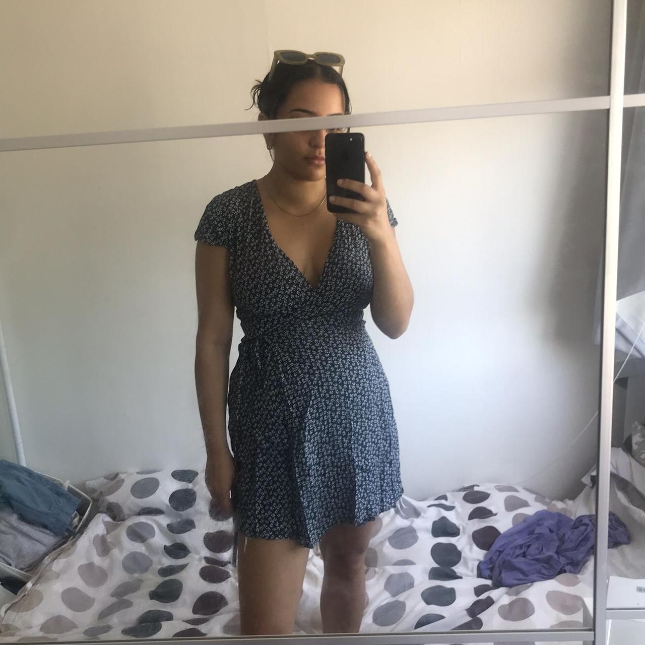 Brandy Melville Robbie Dress In 10/10 condition,... - Depop Brandy Melville Robbie Dress In 10/10 condition,... - Depop