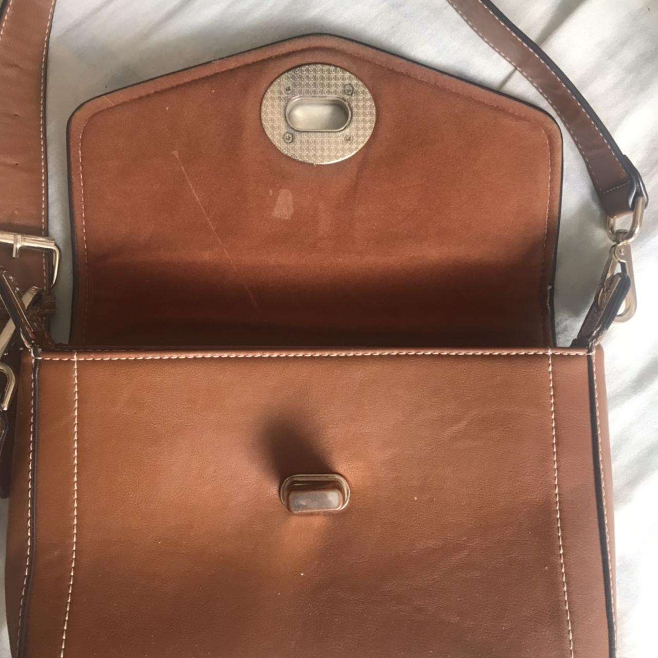 VINTAGE BROWN SHOULDER BAG! Lovely bag just never... - Depop