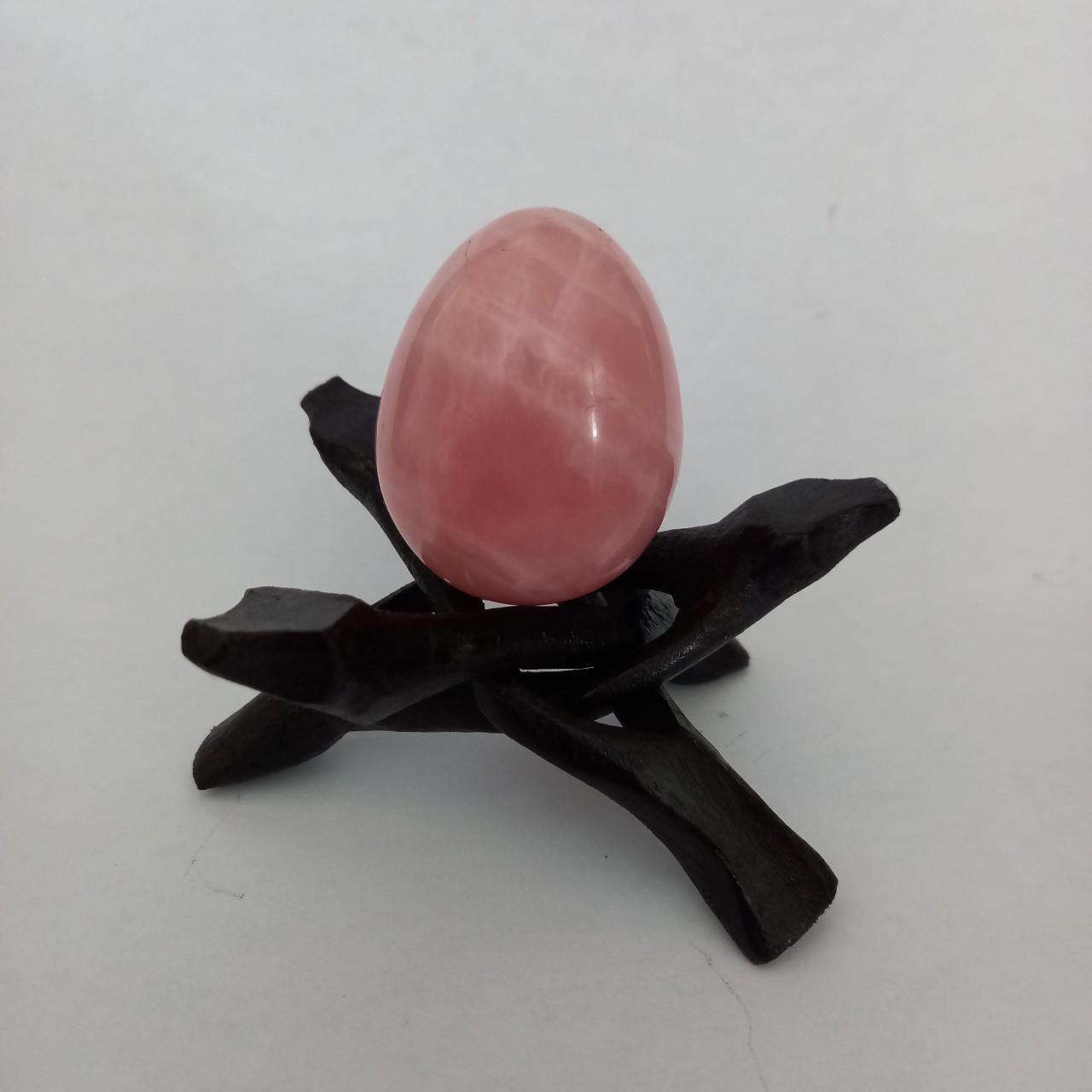 Gorgeous deep pink rose quartz egg. More or less the... - Depop