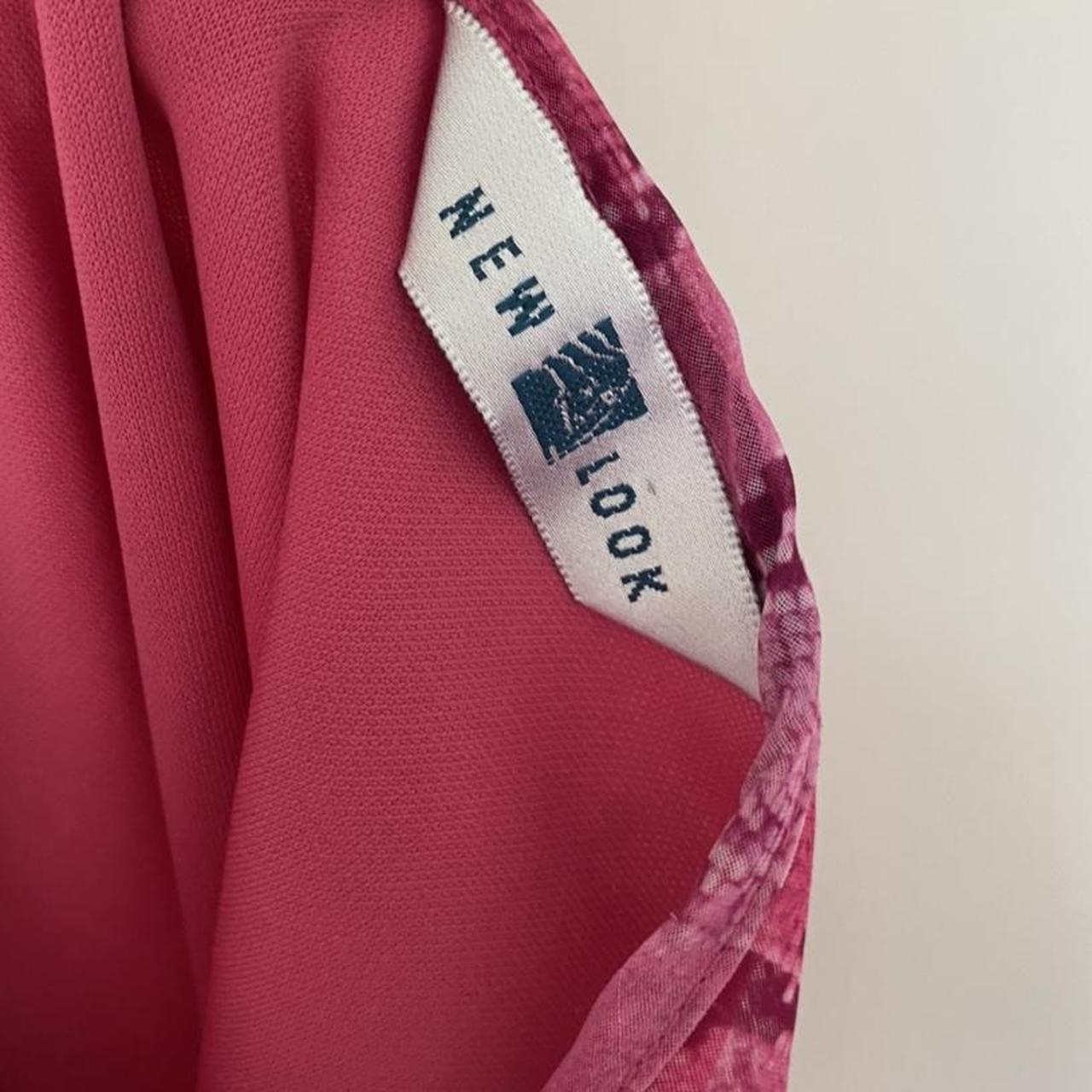 Y2k Pink snake skin halter neck top, size M 💖 - Depop