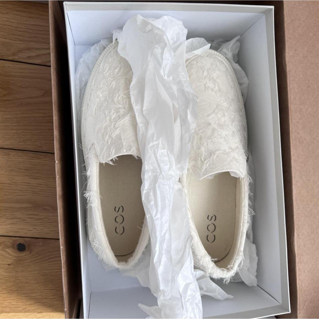 Photos of the Cos shoes - Depop