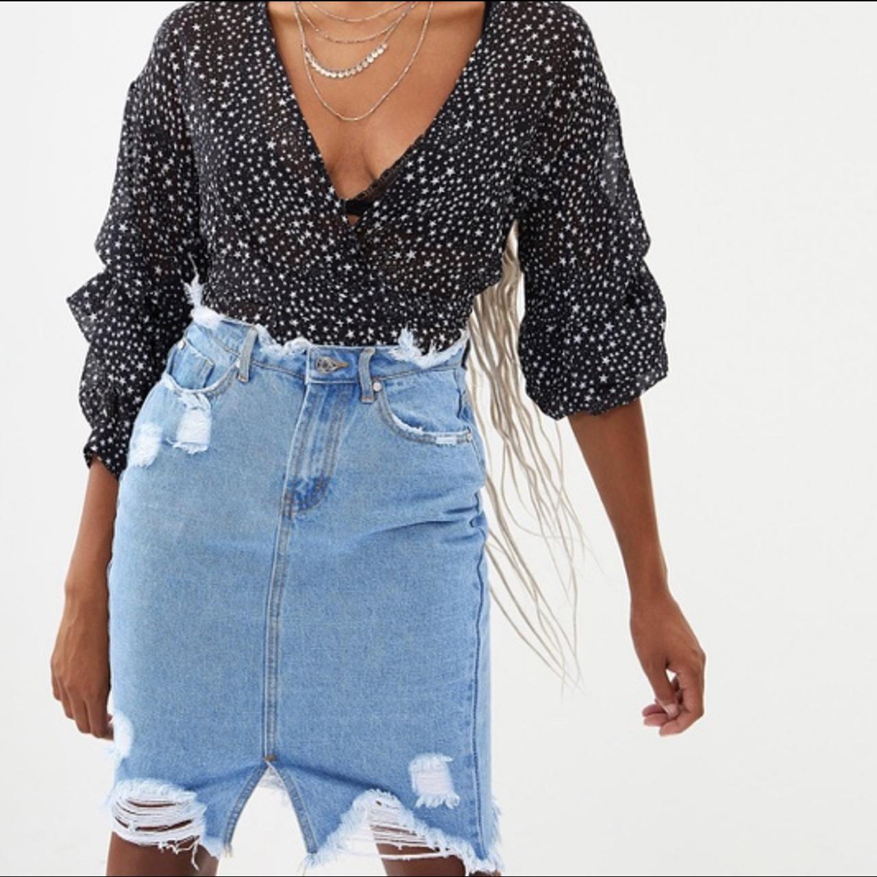 Missguided denim midi skirt Size 8 Worn once... - Depop