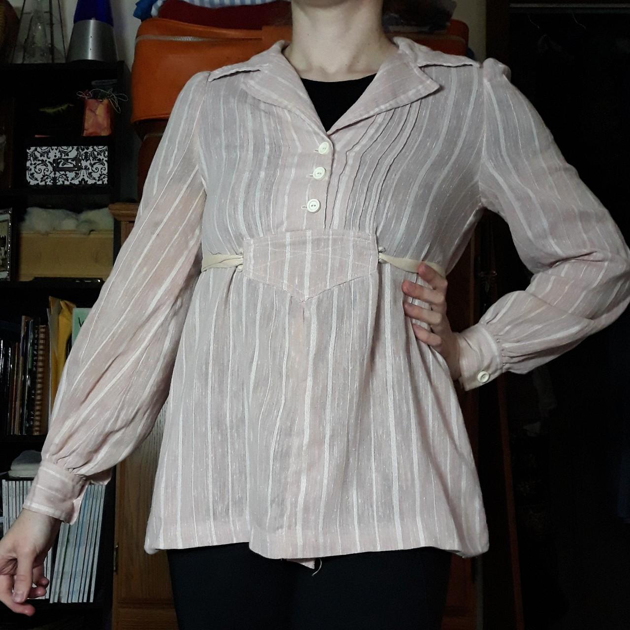 🌼🌼🌼$35 SHIPPED🌼🌼🌼 The Redmond Top Vintage... - Depop