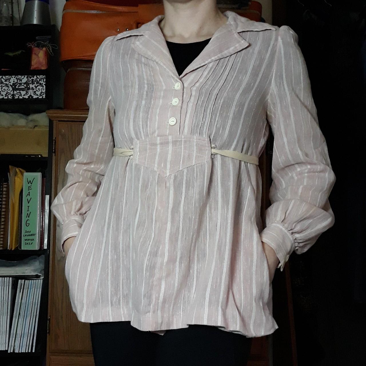 🌼🌼🌼$35 SHIPPED🌼🌼🌼 The Redmond Top Vintage... - Depop