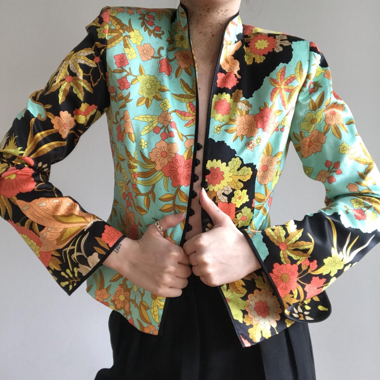 REPOP from Quinn Lake. JS Collection Chinese Silk... - Depop