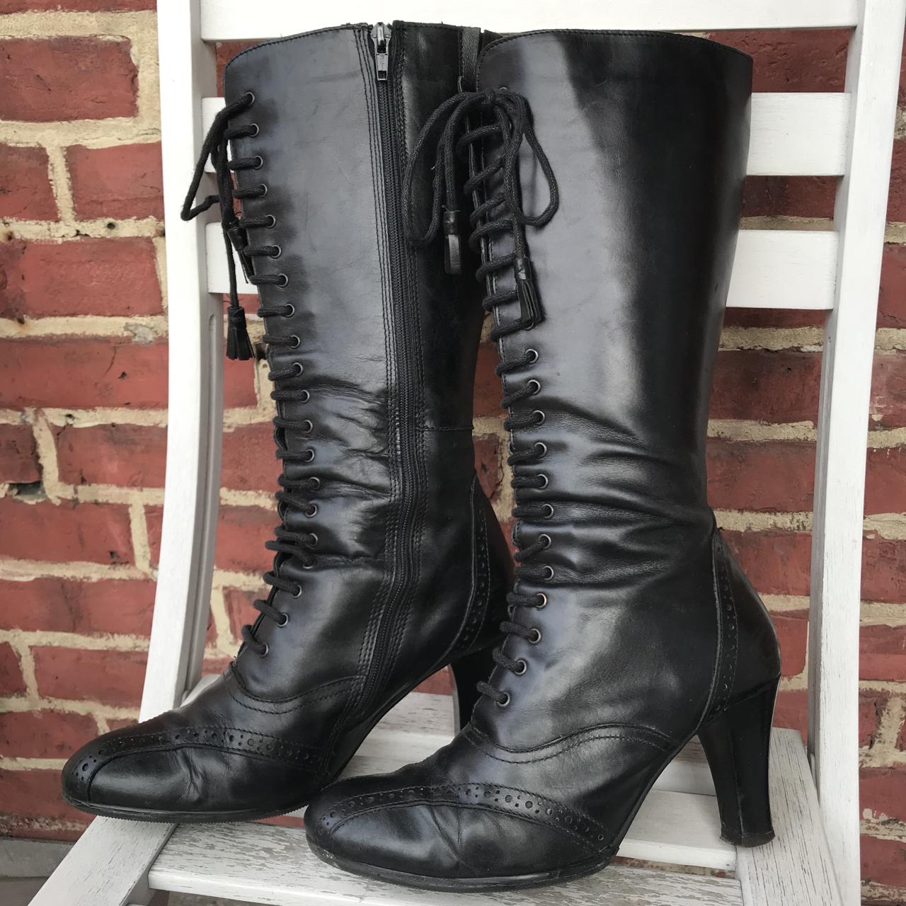 Vintage style retro black leather lace up boots from