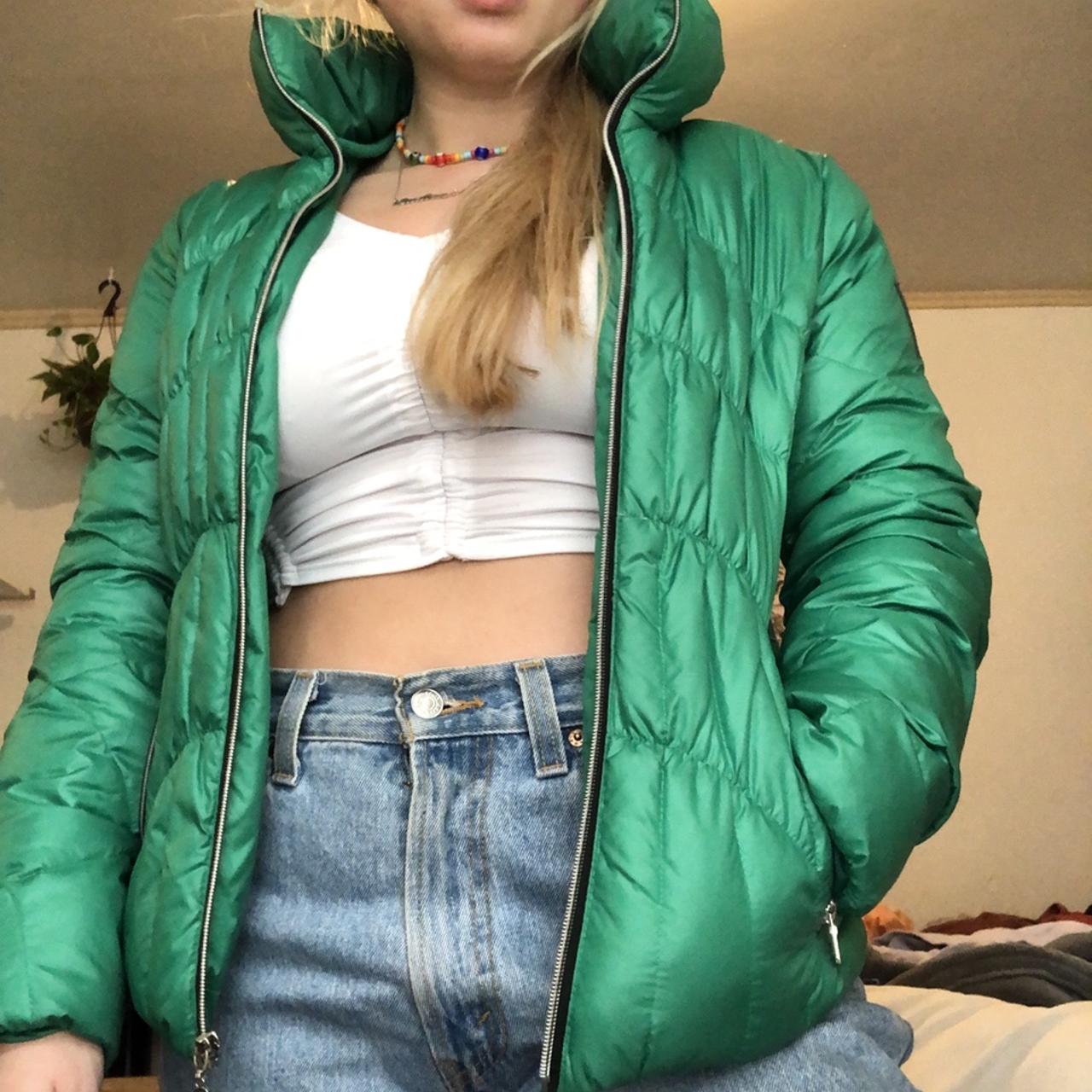 Amazinggggg slime green vintage puffer coat🤩 No size... - Depop