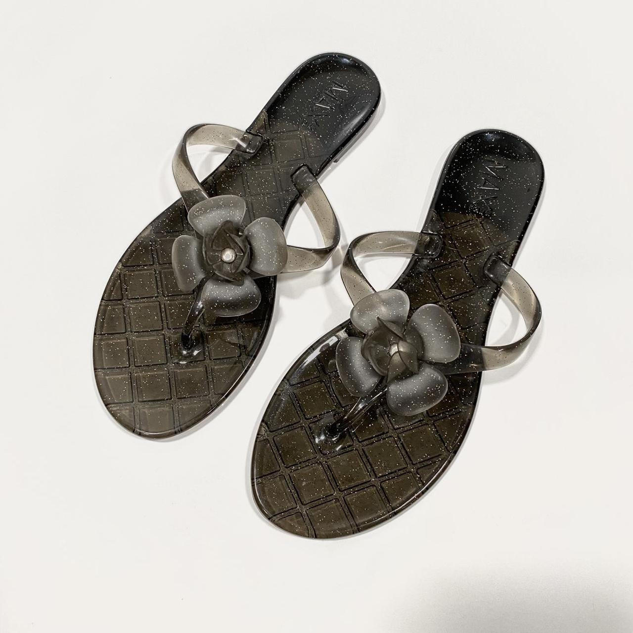 Max Rave brand, women's size 8 Gelly glitter... | Depop