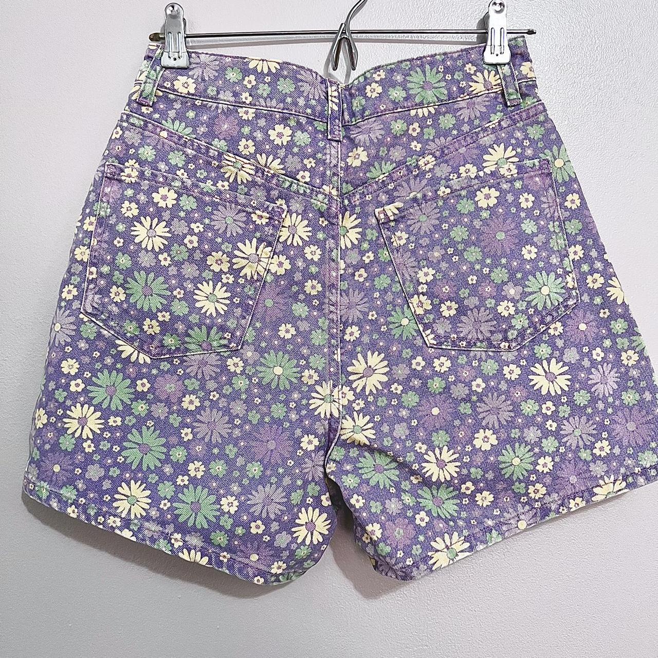 NWT Zara Y2K Purple Floral Jean Shorts An adorable... - Depop