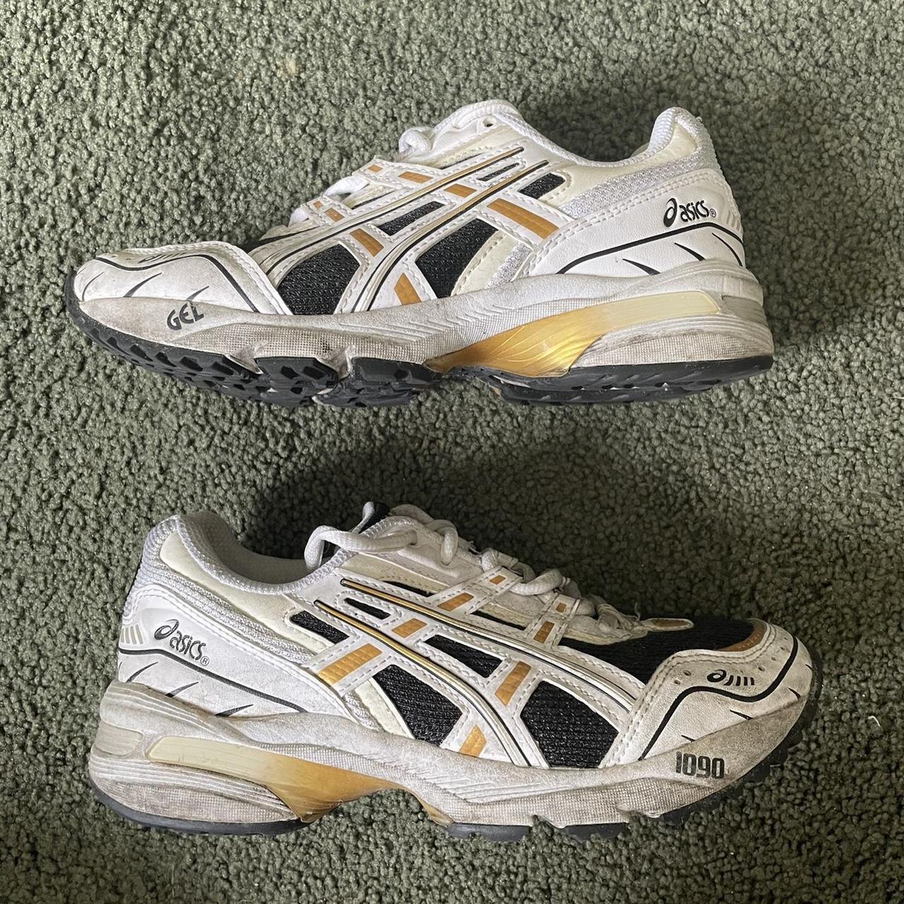 ASICS gel 1090!! The besttttt shoes I love them and... - Depop