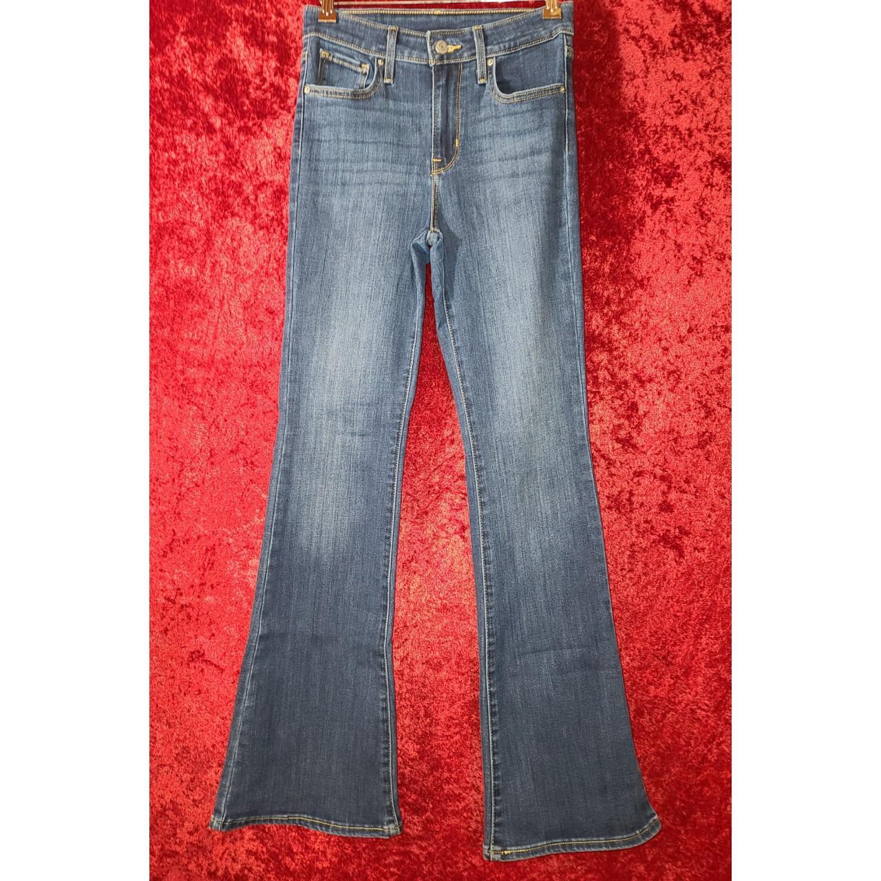 Levi Flares in 27' #levi #levistrauss&co #flares... - Depop