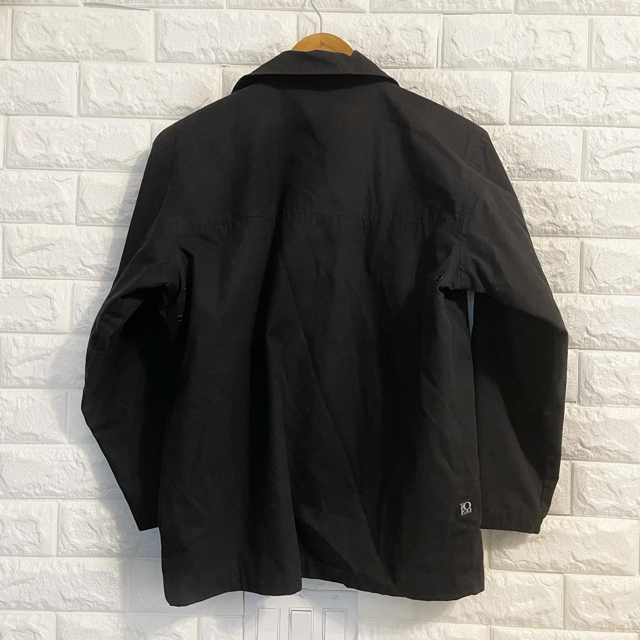 black Volcom windbreaker -size XL (in boy’s not... - Depop