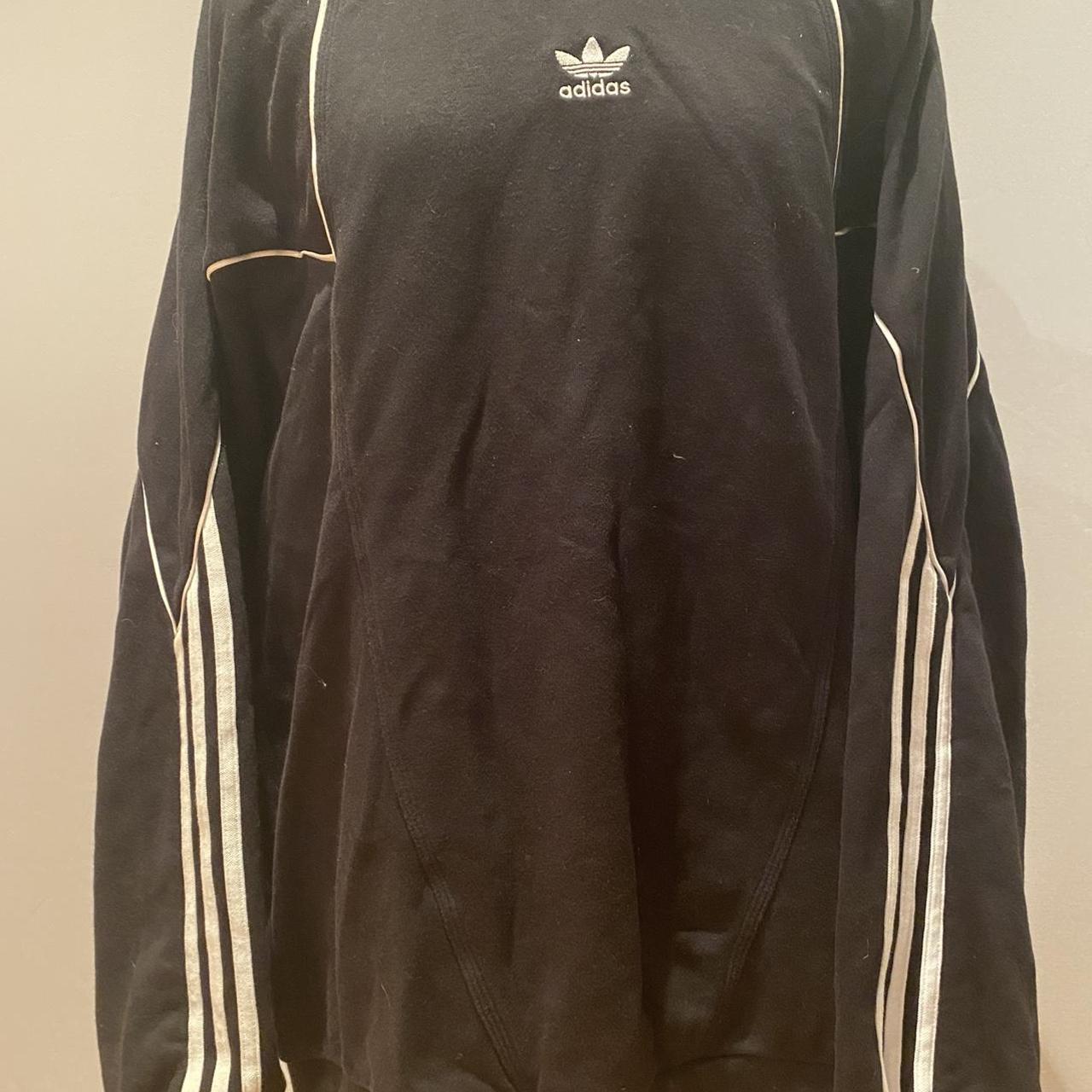 Vintage Adidas Crewneck Embroidered Details Lovely... - Depop