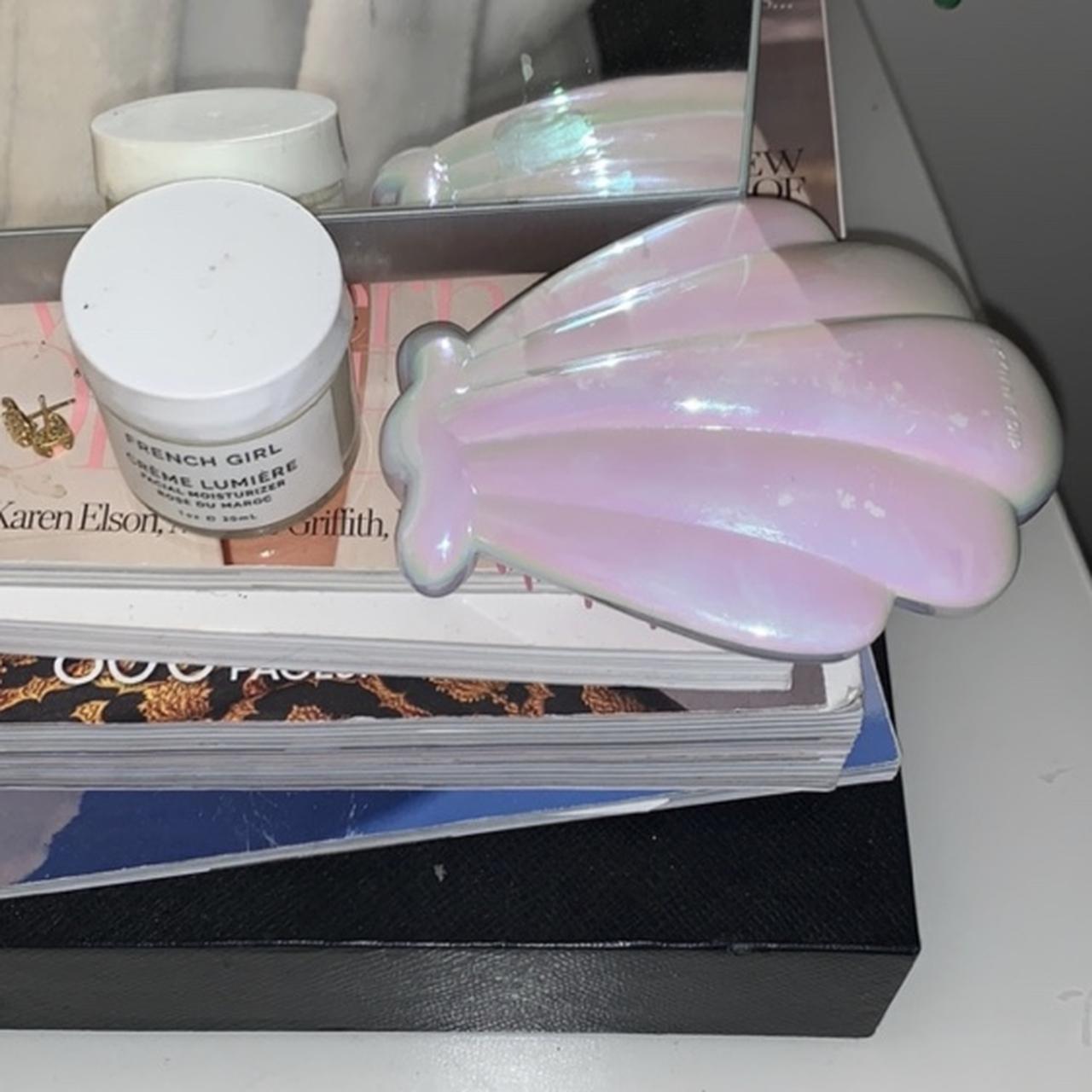 Shell Brush By Skinny Dip purchased at Urban... - Depop