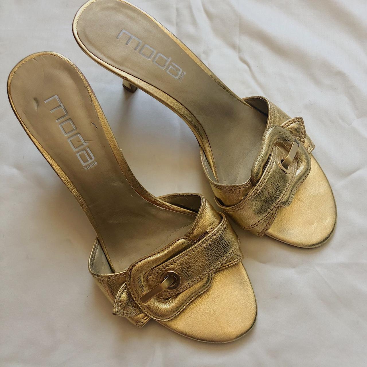 Moda International Women's Courts | Depop