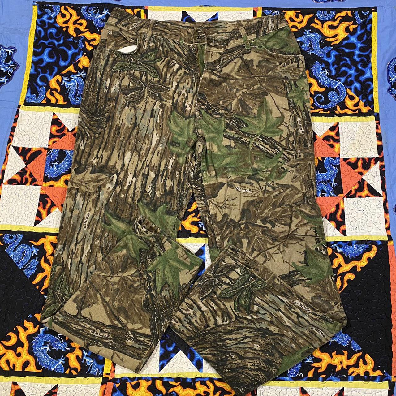 Cabelas x Real Tree Pants 38x32 Excellent... - Depop