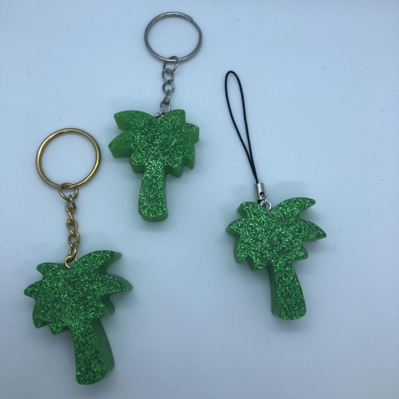 Green glittery palm tree key ring Available with... - Depop
