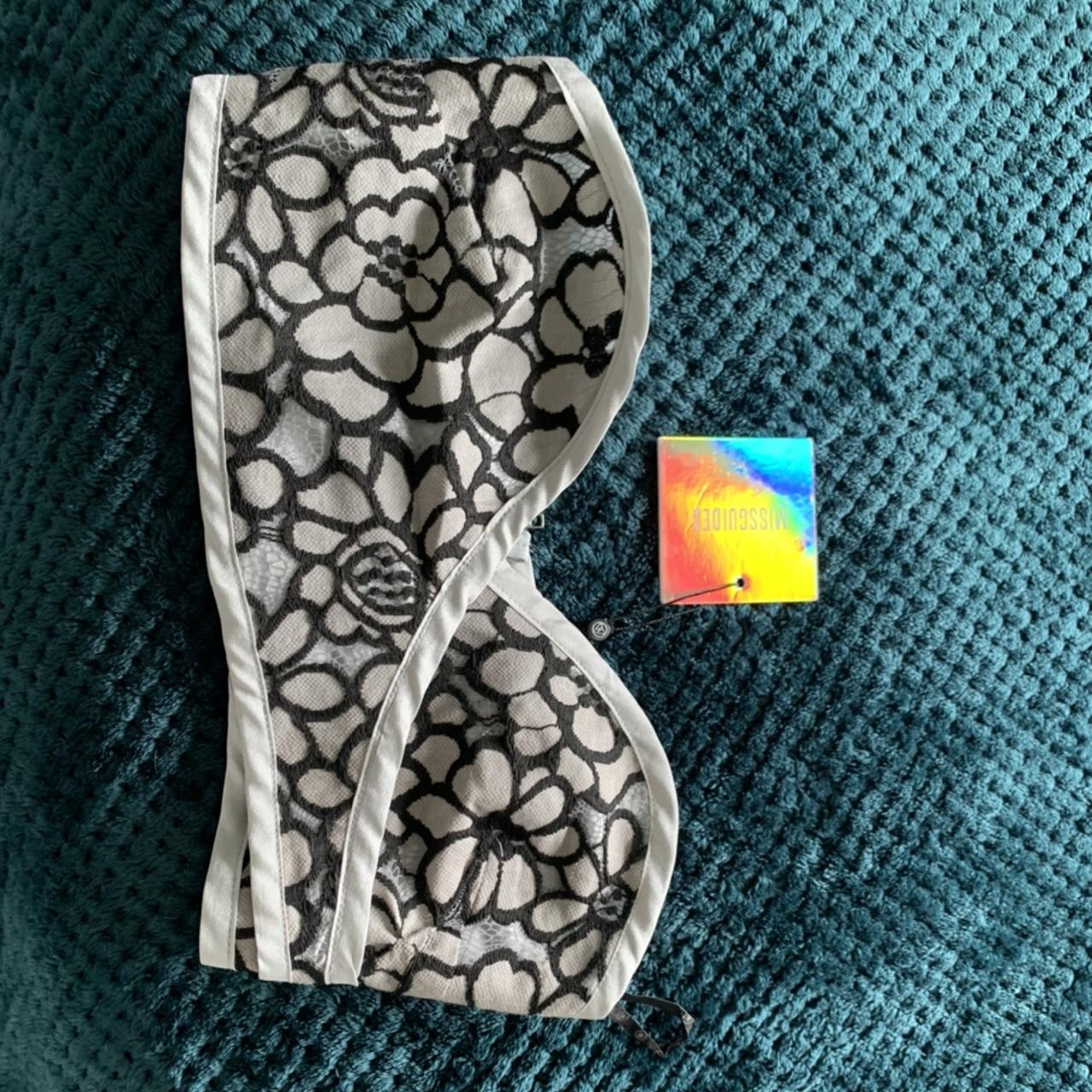 SIZE 6 BRAND NEW NEVER WORN MISSGUIDED BRALET BRA... - Depop