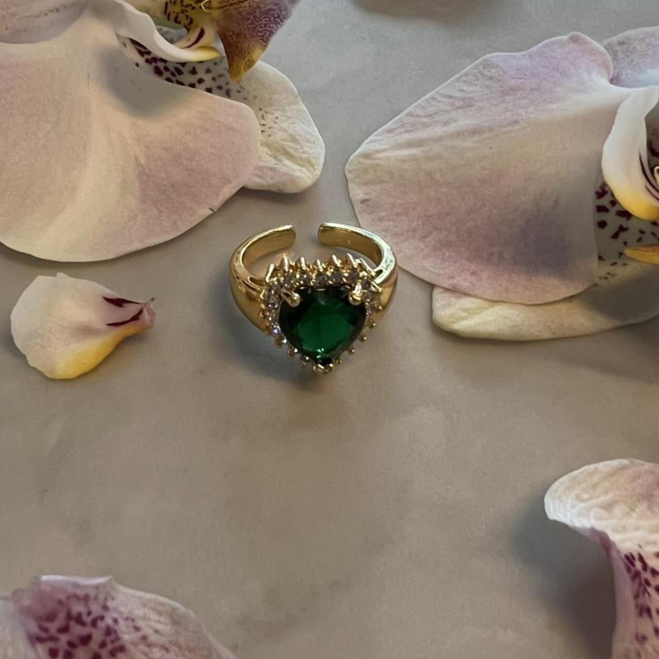 esme ring💚 adjustable ring size ‼️PLS DO NOT USE... - Depop