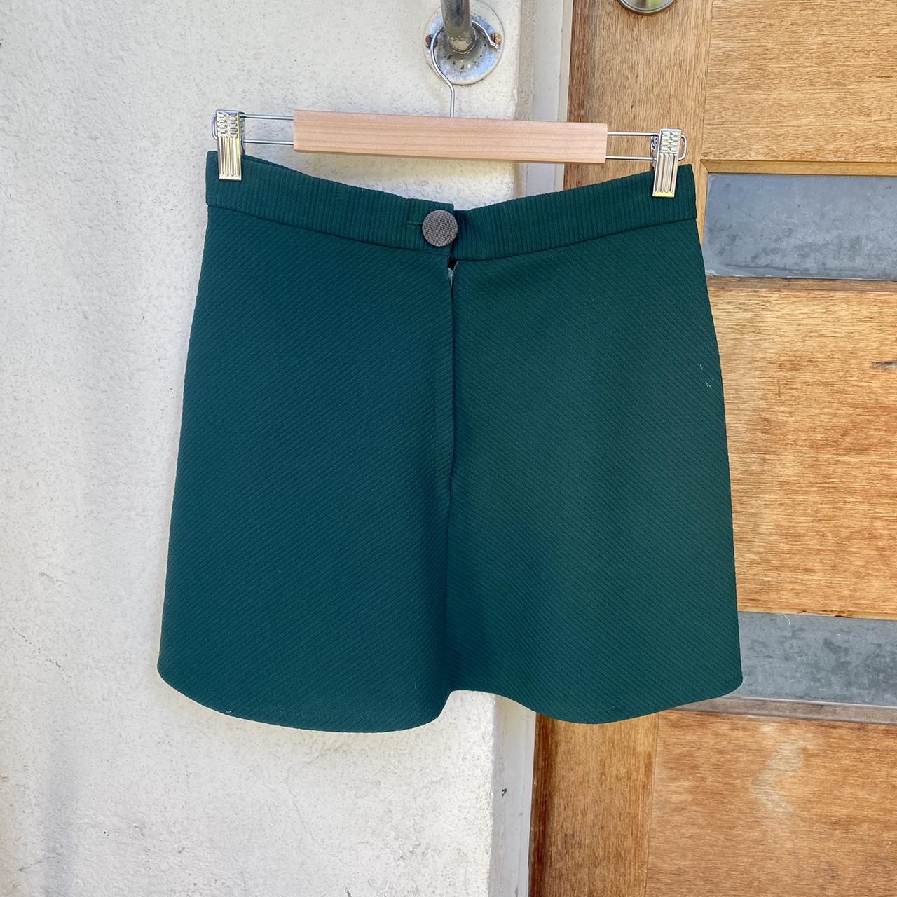 This beautiful forest green skirt would best fit a... - Depop