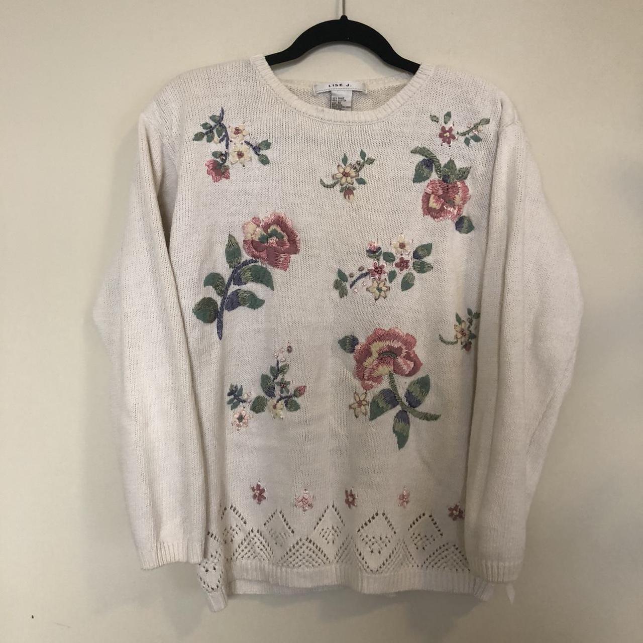 Vintage floral knit sweater, size M. Super cute... - Depop
