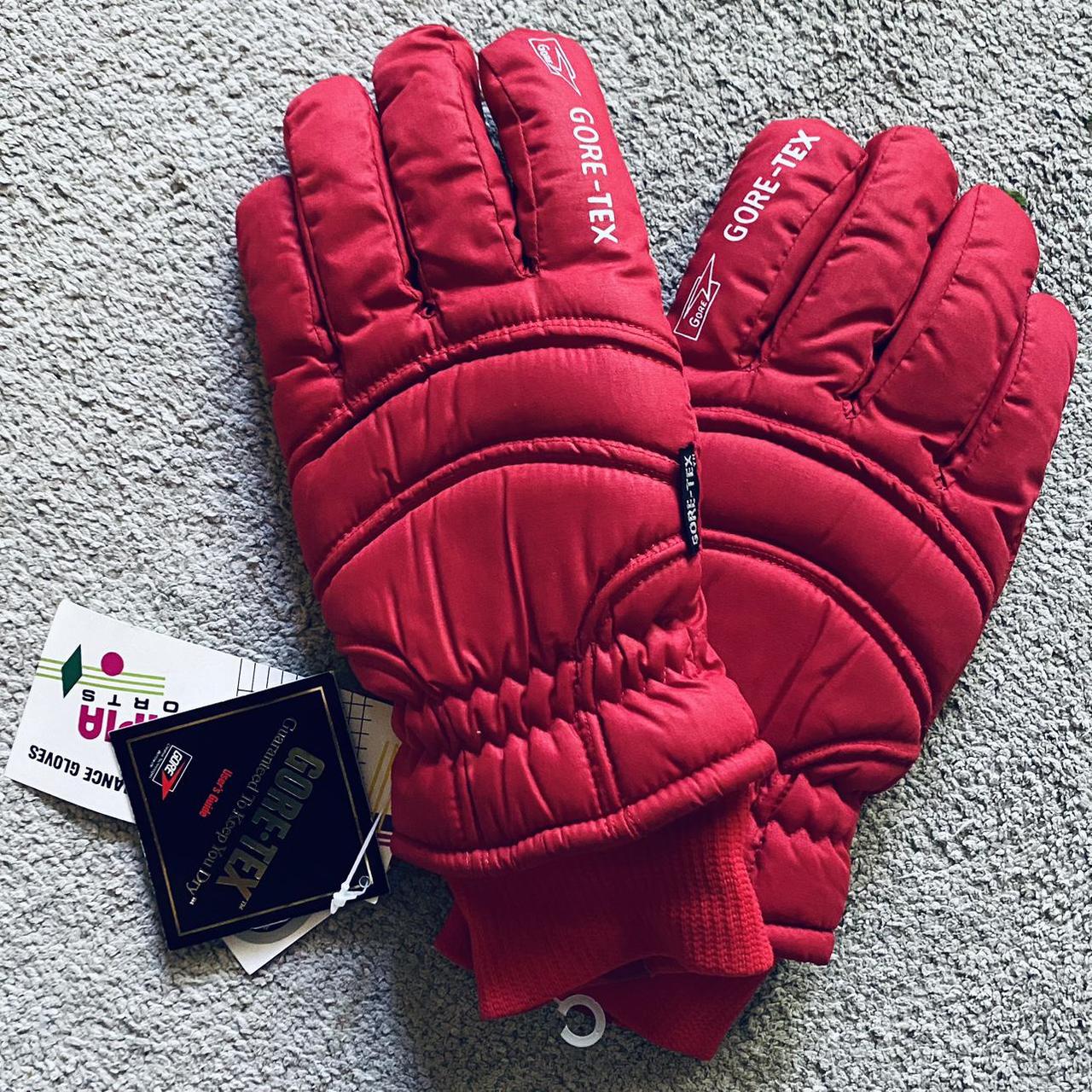 Men's Red Gloves | Depop