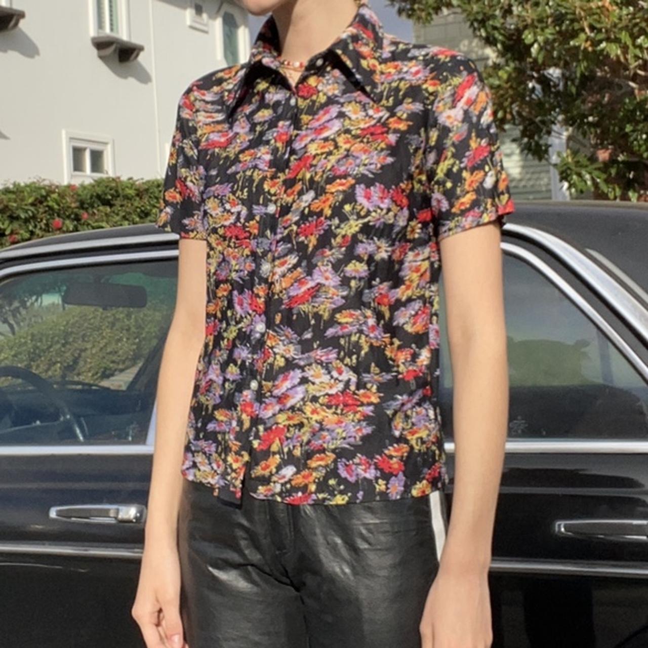 Cool vintage 80s floral button up collared shirt... - Depop