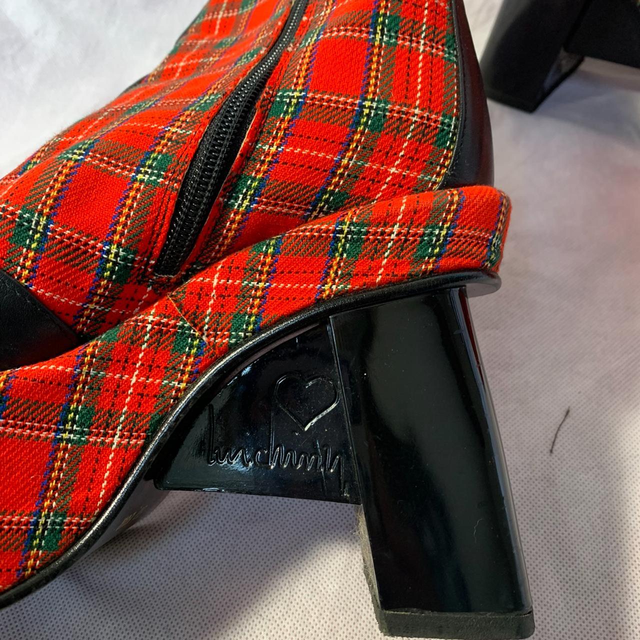 Women's Red and Black Boots | Depop