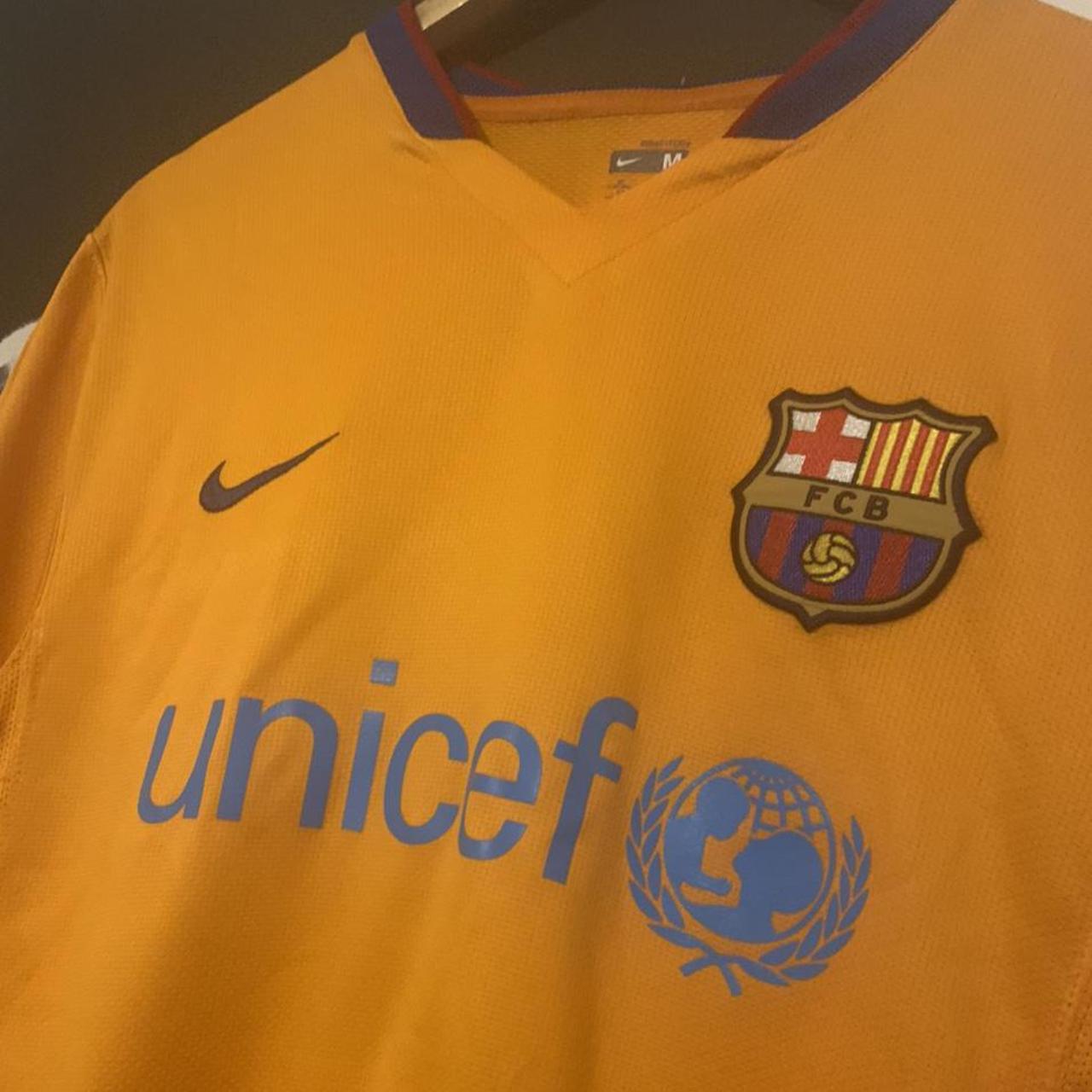 Barcelona 2004/5 away kit , by Nike size medium ,... - Depop