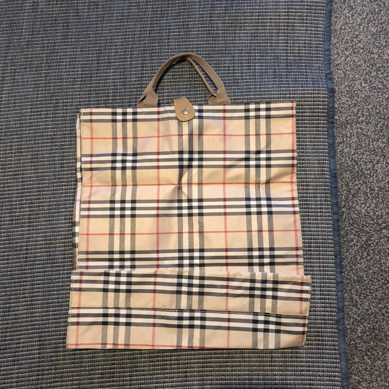 Check foldable shopper bag - Depop