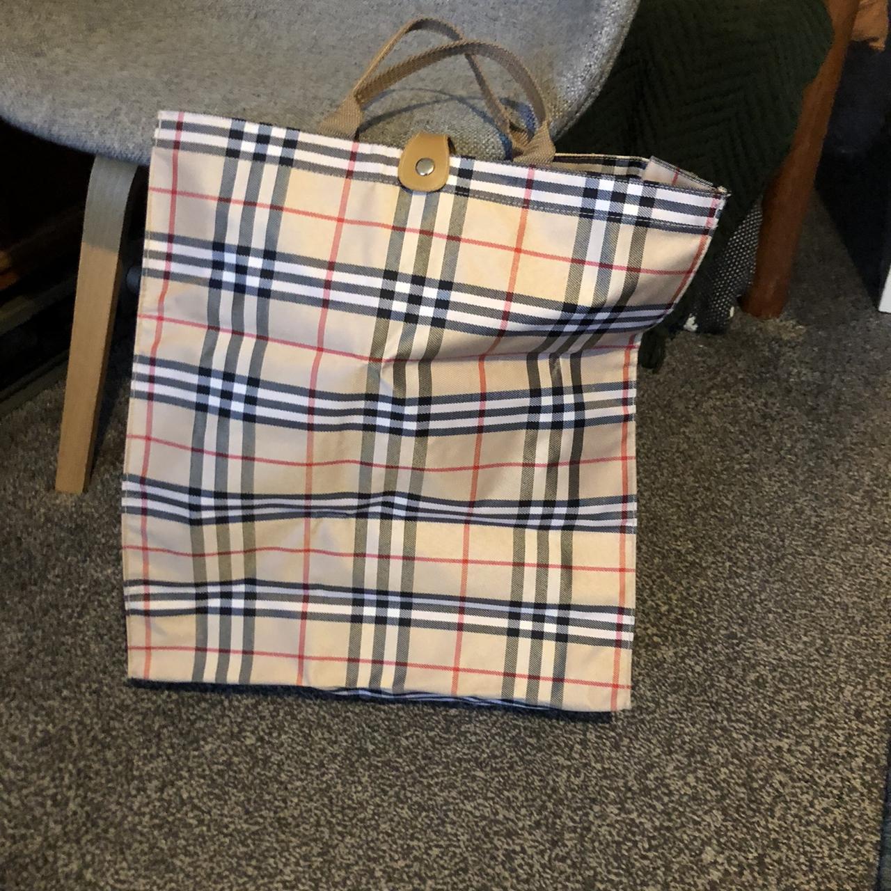Check foldable shopper bag - Depop