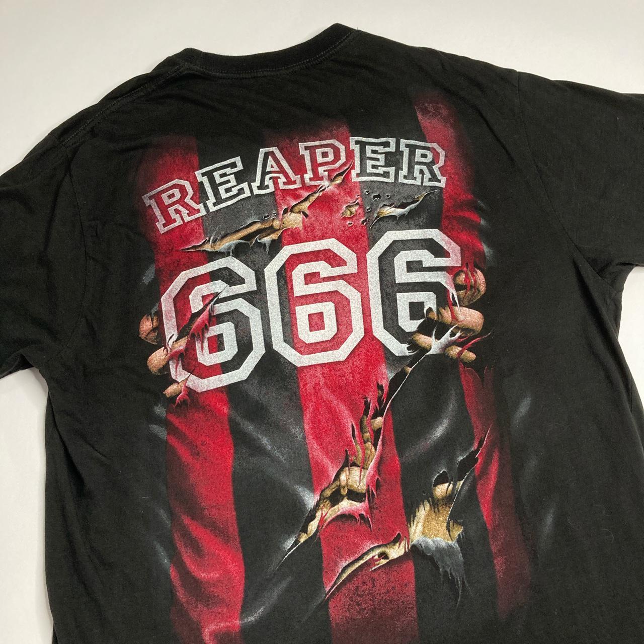 Men's Black and Red T-shirt | Depop