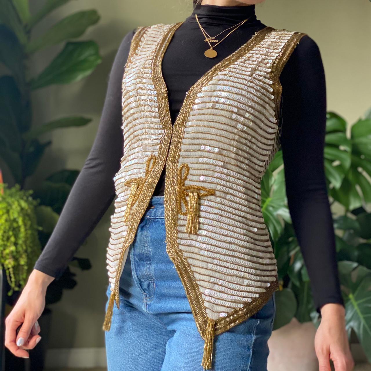 Vintage gold & white semi-iridescent sequins & glass... - Depop