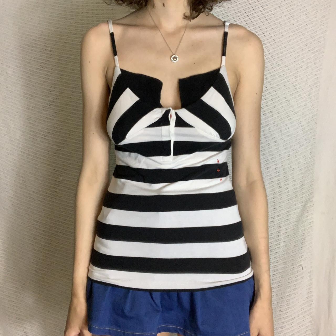 Black and white Striped tank top 🖤 Size: Medium 🤍... | Depop