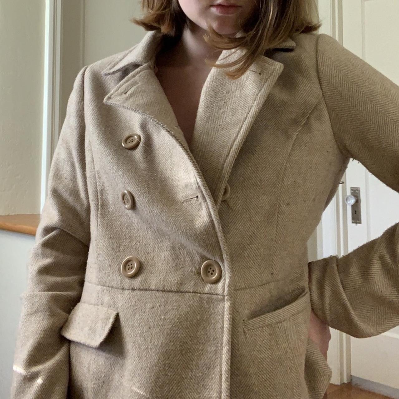 Tan button short trench coat - Depop