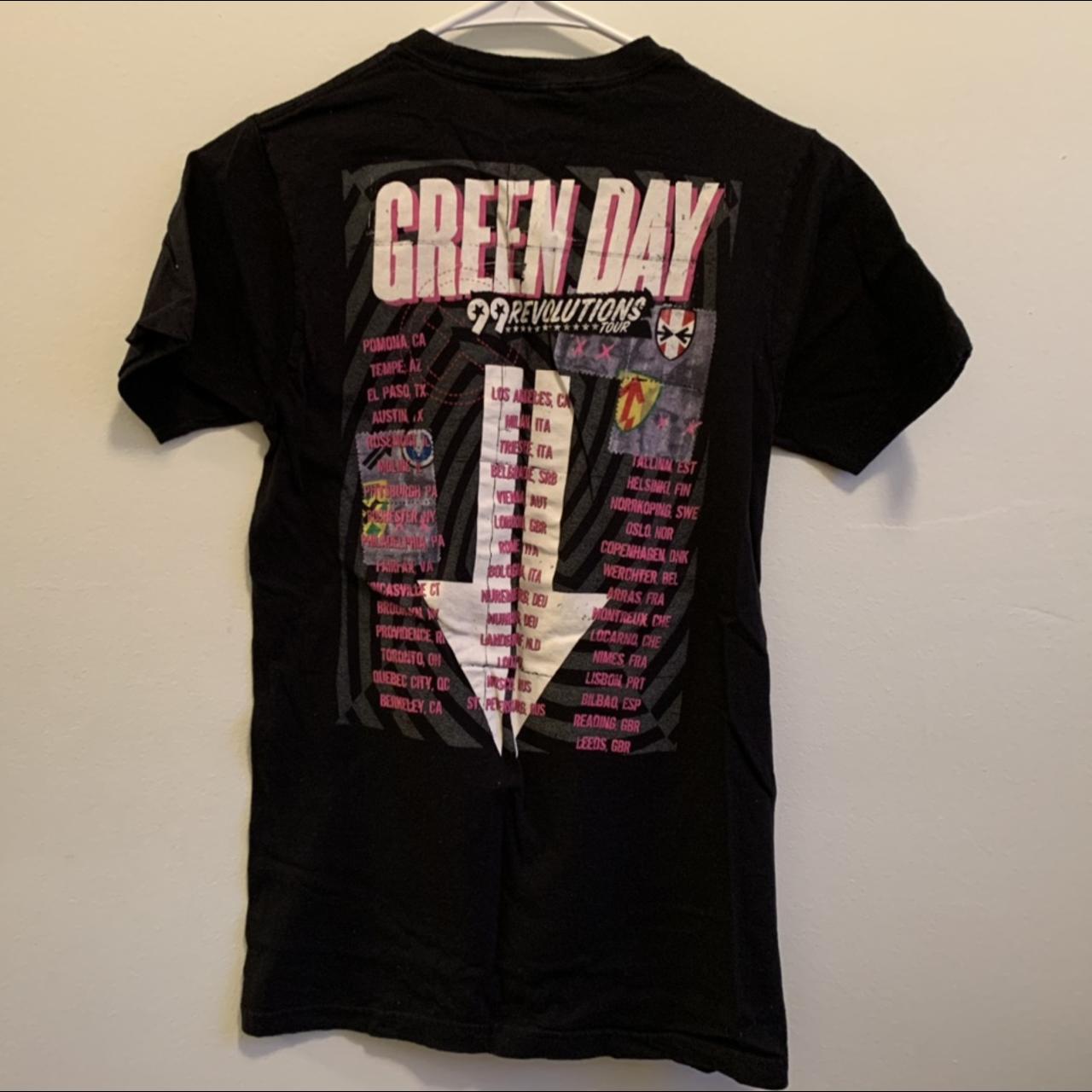Green Day Hot Topic shirt, unisex small; soft... - Depop