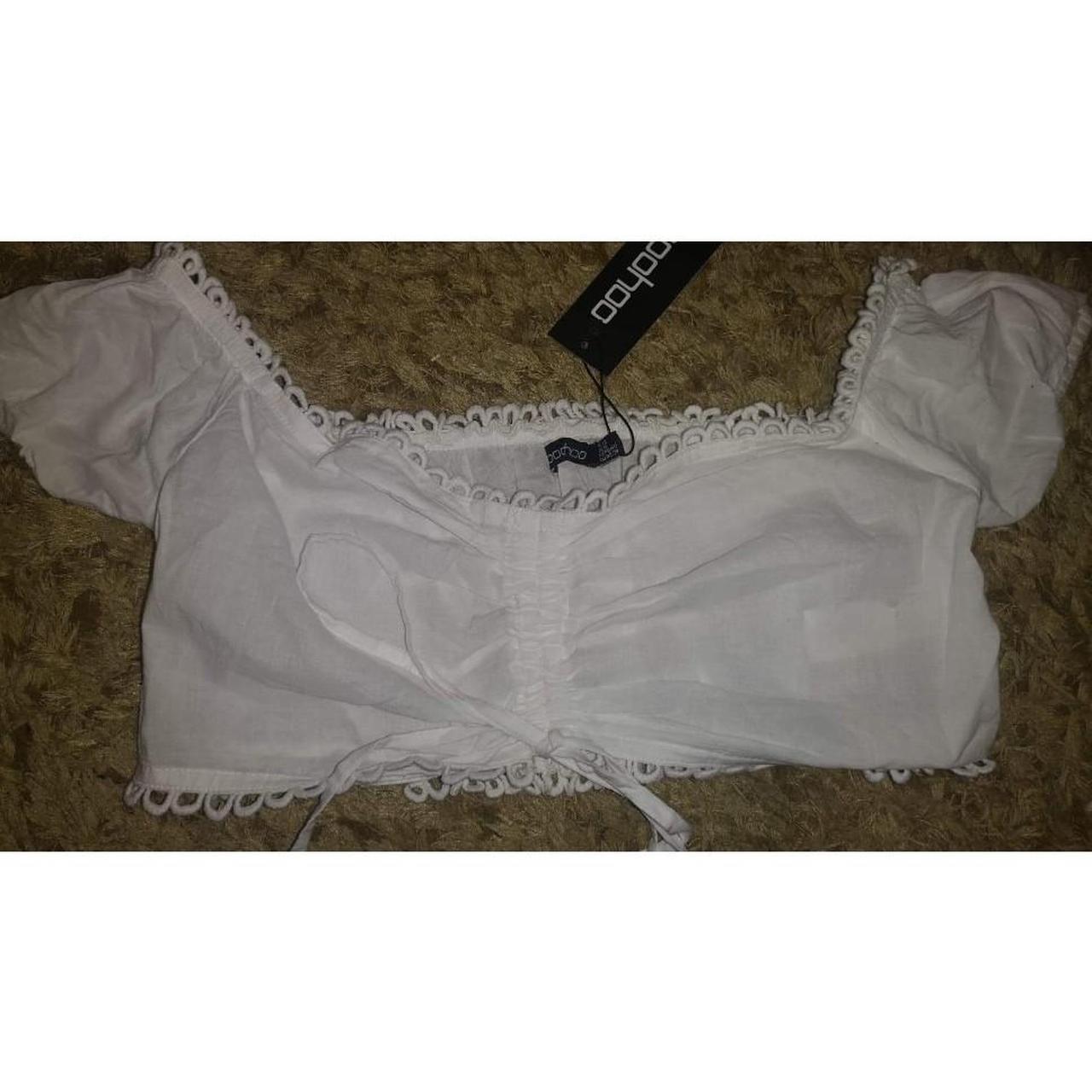 Boohoo Women's White Bandeaus | Depop