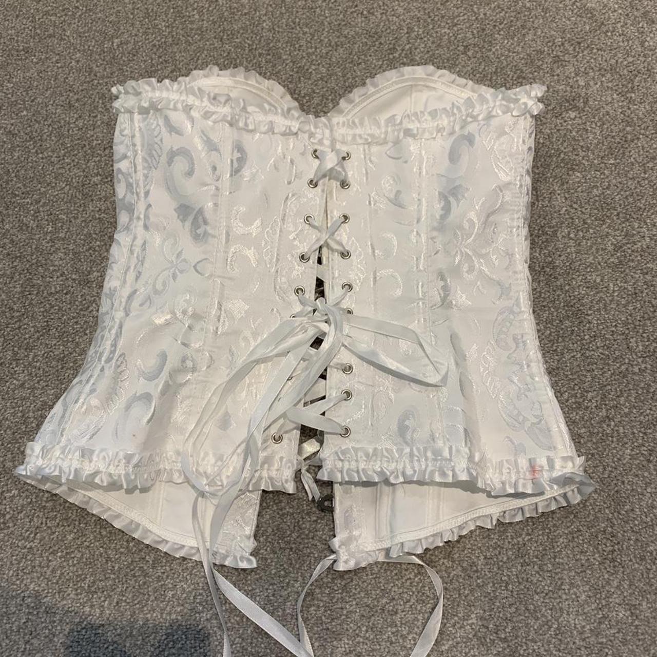 Gorgeous Ivory Coloured Corset Worn Once For Depop