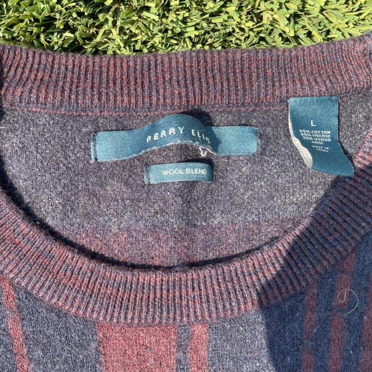 🌚 repop perry ellis sweater 🌚 cute sweater great for... - Depop